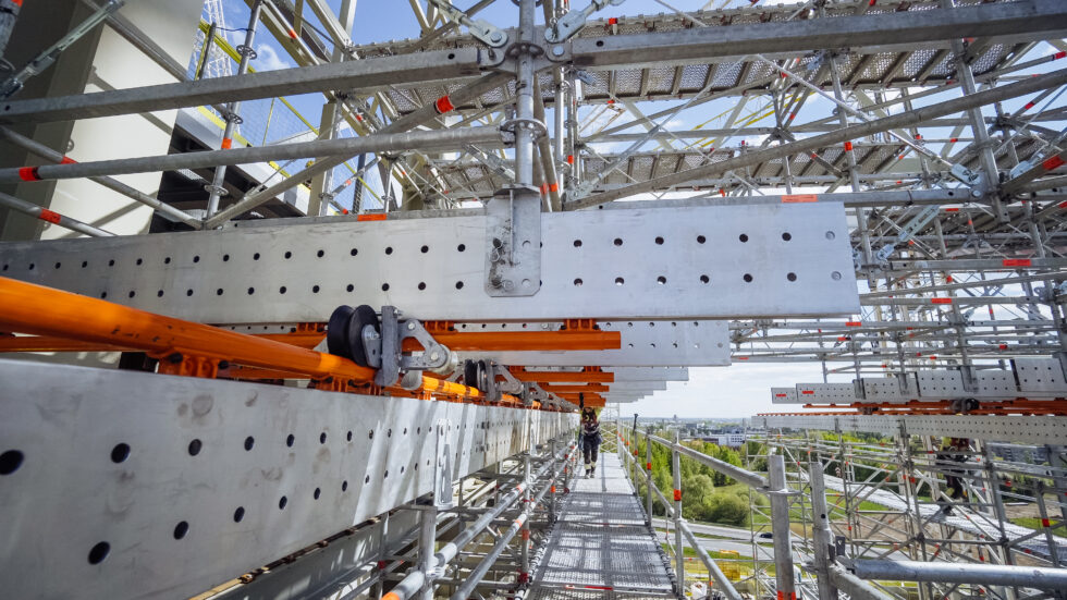Latest Layher Scaffolding Innovation – ‘Flexbeam’ Optimises Suspended ...